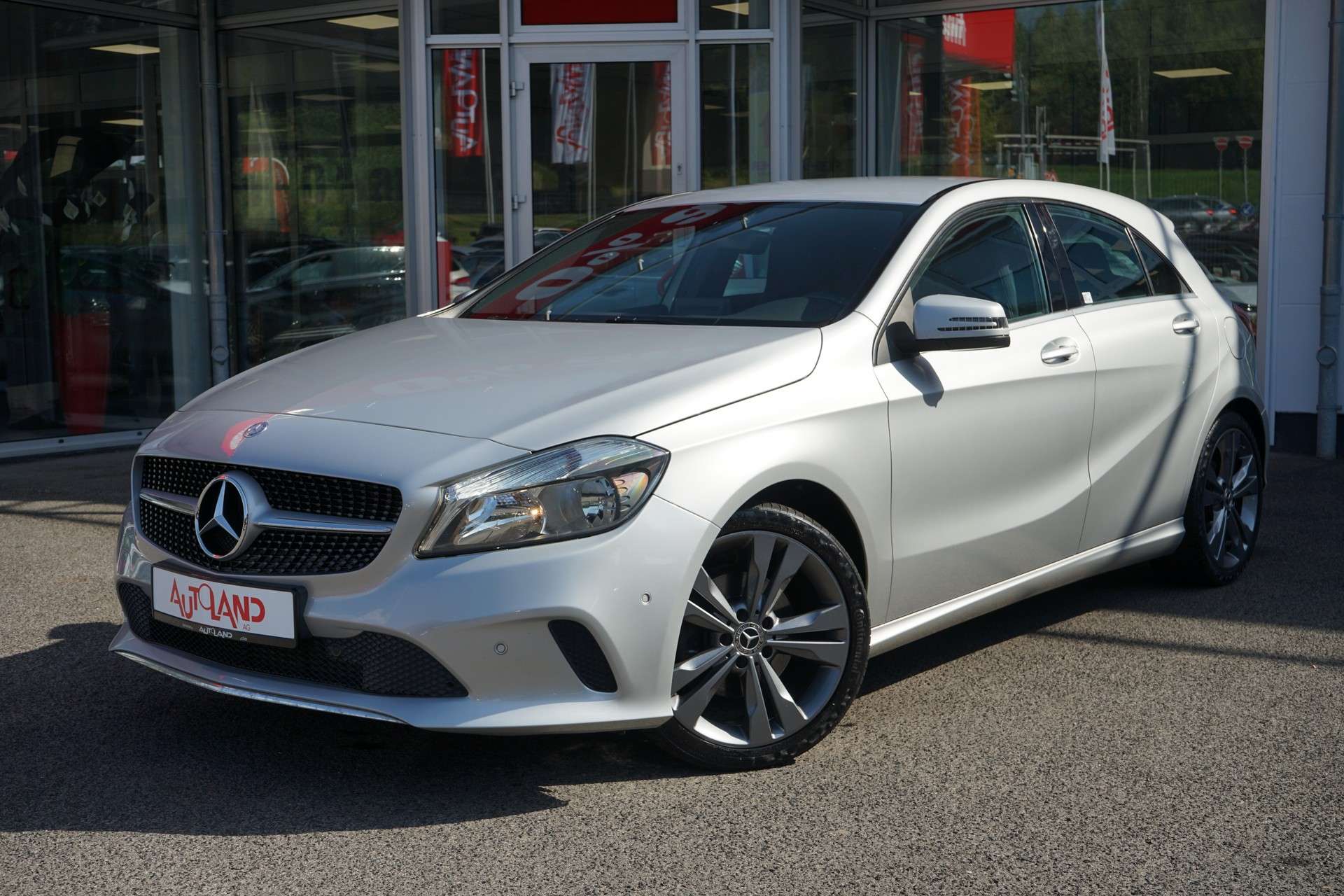 Mercedes-Benz A-Klasse A180 Navi Sitzheizung Tempomat