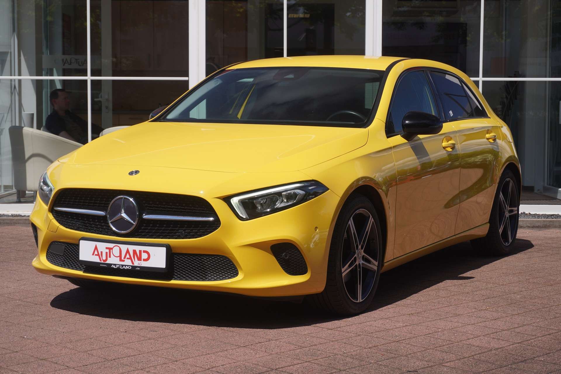 Mercedes-Benz A180 Edition 19 LED Navi Totwinkel Kamera Leder